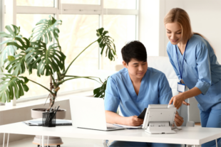 Your Complete Guide to Starting a Career as a Certified Nursing Assistant in the UK | Apex Learning